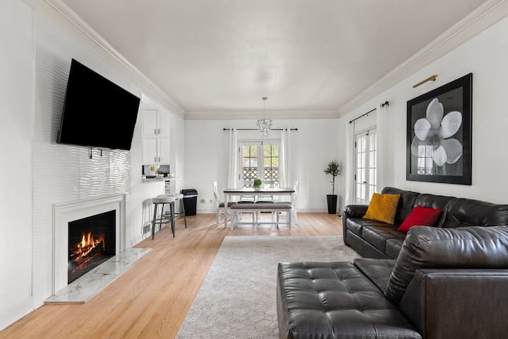 Hilltop Retreat | Fire Pit & River View Bliss - Davenport, IA