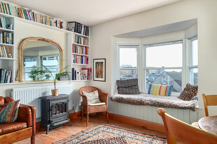 Fantastic Location! Sunny, Central Apartment - Kemptown