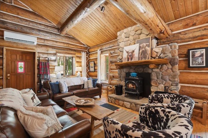 Apres Chalet -Beautiful Log Cabin Home With Views! - Columbia Falls, MT