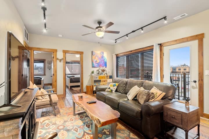 Baker Loft 301 - Blue Bear Condo In Downtown! - Whitefish, MT