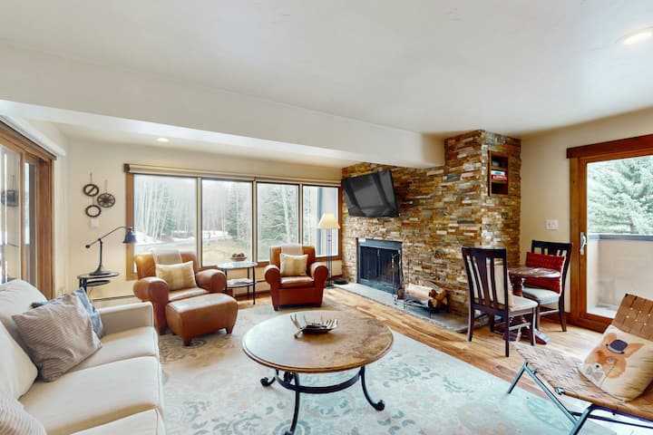 3br Mtn-view Condo W/balcony, Grill, Hot Tub, Pool - Vail, CO