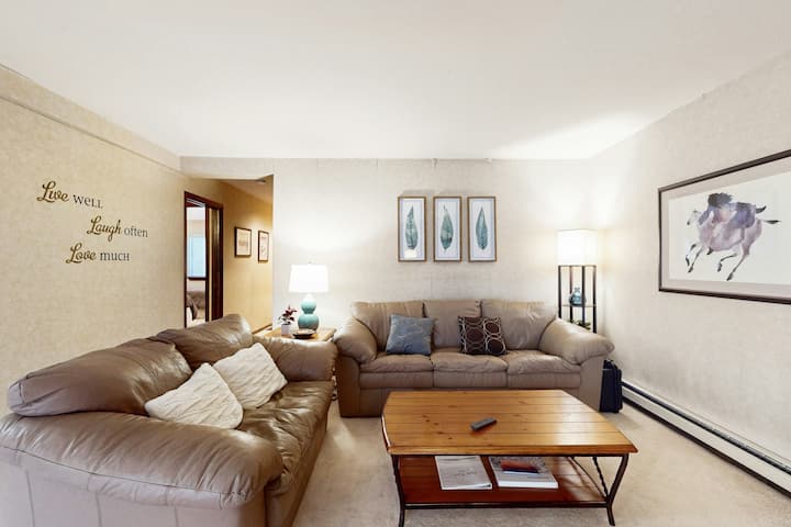 2br Ski Condo With Fireplace, Hot Tubs - Breckenridge, CO