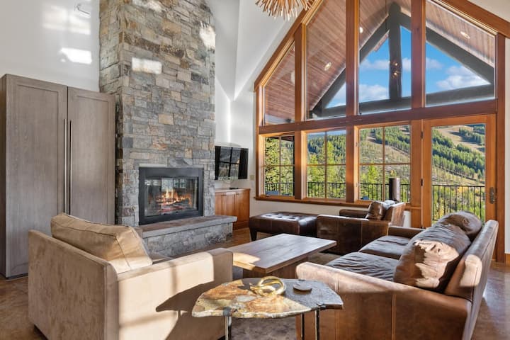 Ridge Top Chalet - Big Mountain Ski Home! Hot Tub! - Whitefish, MT