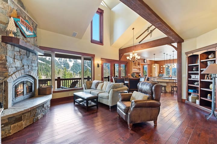 Sunrise Ski Haus- Incredible Big Mountain House! - Whitefish, MT