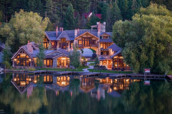 The Boulder- Waterfront! Private Dock! Bear Dance! - Bigfork, MT