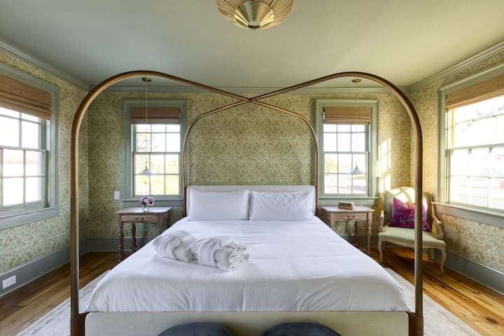 Bed&breakfast Veranda King Suite - Walk To King - Charleston, SC