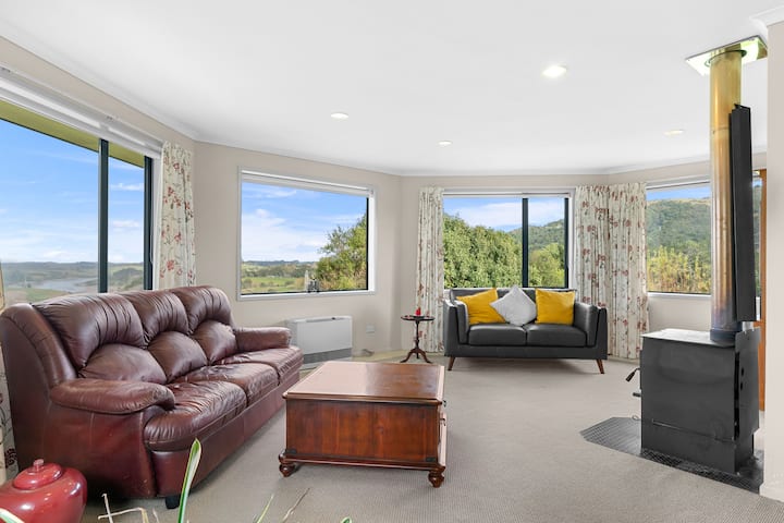 Kaiwaka Paradise - Kaiwaka Holiday Home - Maungaturoto