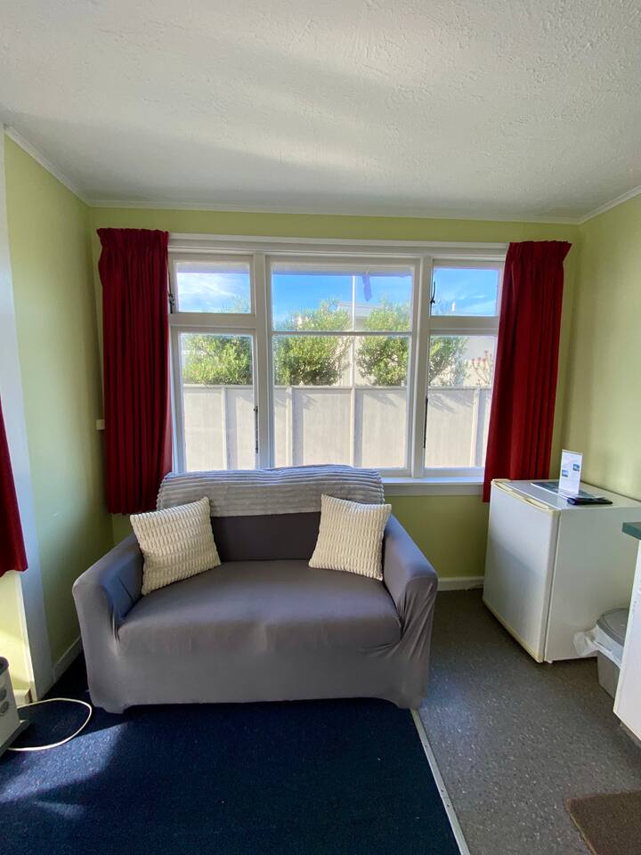 Waterfront | Affordable | Unit 2 - Kk91642 - Kaikōura