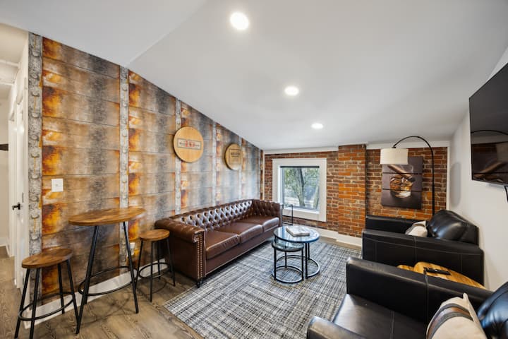 Boutique Hotel | The Bourbon Suite - Louisville, KY