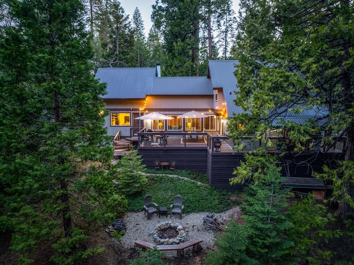 Cedar Horn-3 Bedroom+loft | Pool Table With Bar! - Shaver Lake, CA