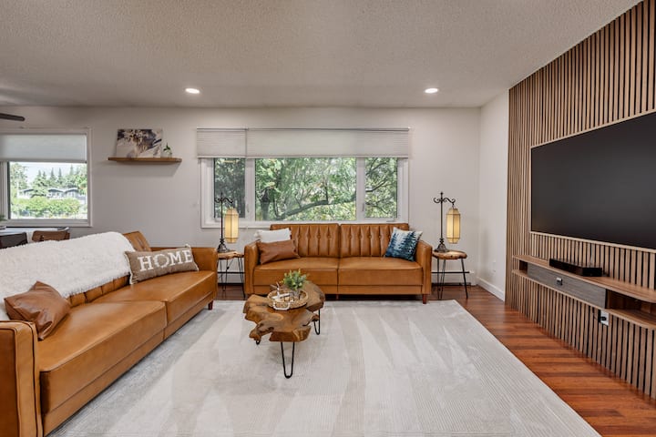 Artistic Downtown 2br King Bed - 安克雷奇