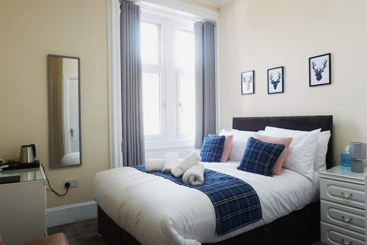 Double Room With En-suite City View - 印威內斯