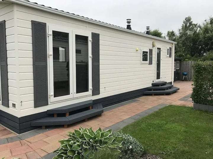 J 171 Im Freizeitpark Mit Einrichtungen - Petten