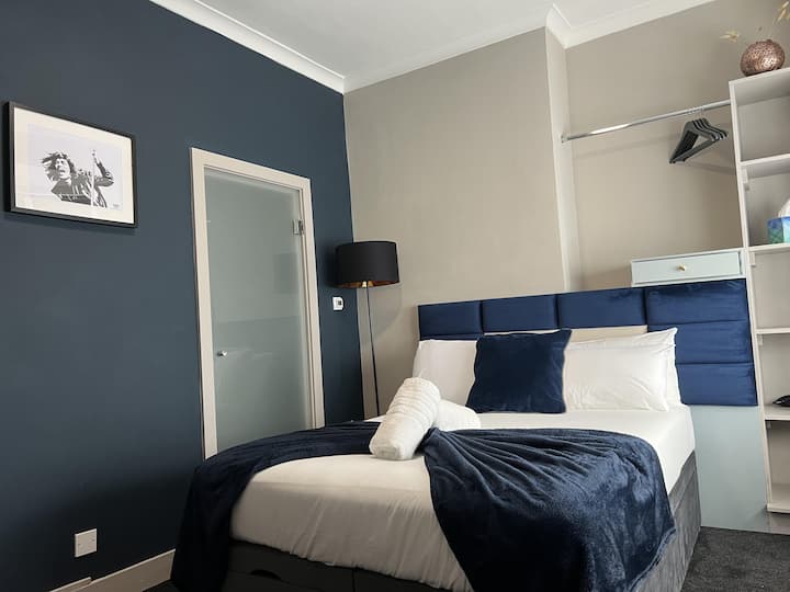 House-sleeps 8-parking-pets Ok-station Close - Sheffield