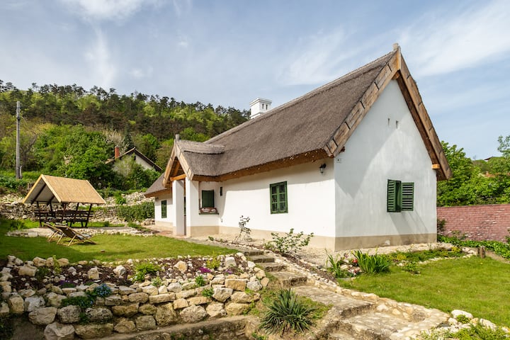 Klementina's Guest House - Happy Rentals - Szigliget