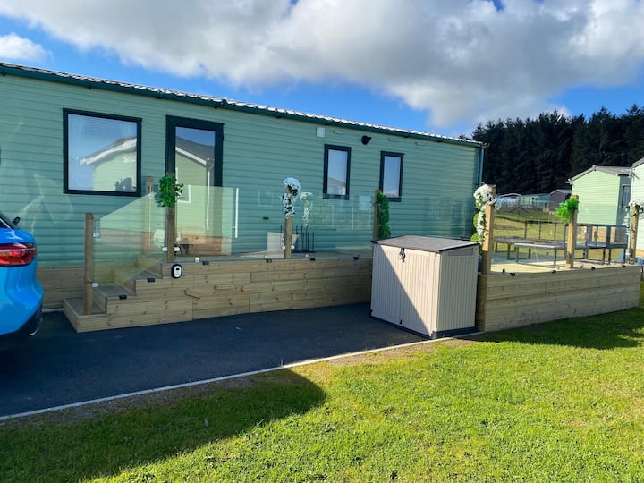 Lodge - Sleeps 6 - Parking - Garden - Cockermouth