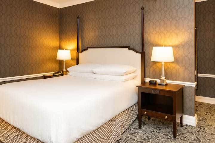 Maryland Inn King, Historic Inns, Near State House - Annapolis