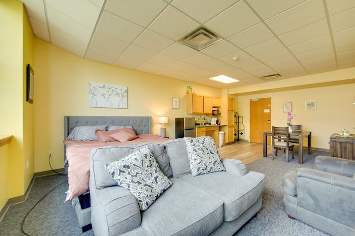 New Kensington Apt Near Parks: Pets Welcome! - Plum, PA