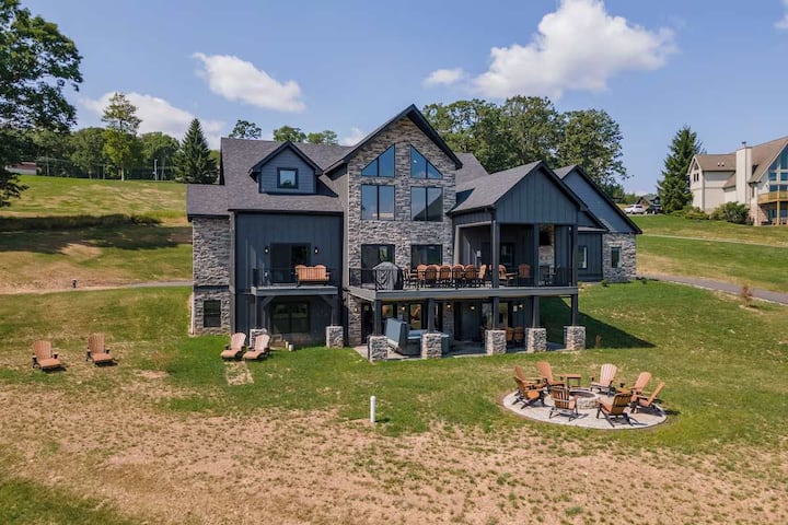 The Crooked Oak Lodge - Indoor Pool & Hot Tub - Deep Creek Lake, MD