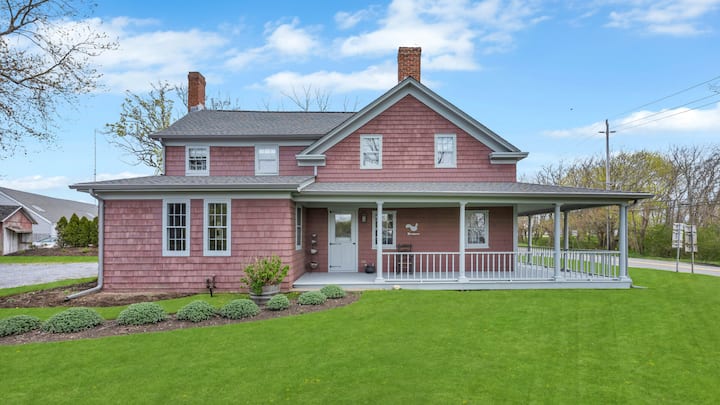 4br/4.5ba: Vineyard Views, Outdoor Dining - Splish Splash Water Park, Calverton
