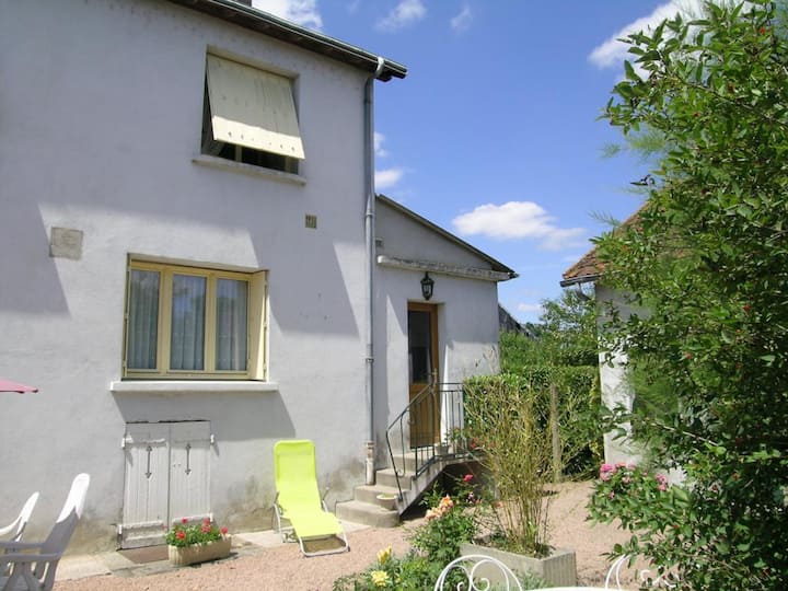 Gîte Saint-ennemond, 2 Pièces, 2 Pers. - Allier