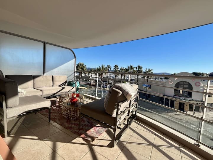 T4 Vue Mer, Terrasses, Clim Et Parking - Le Lavandou