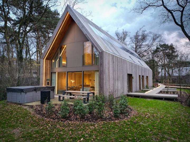 Lodge Avec Jacuzzi | 8 Personnes - Lummen