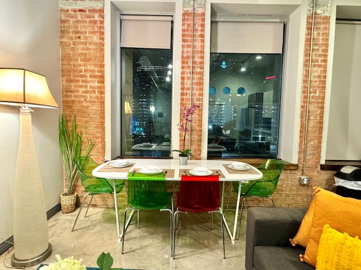 2 Br | 2 Bath | Downtown | Free Valet Parking | # - Dallas