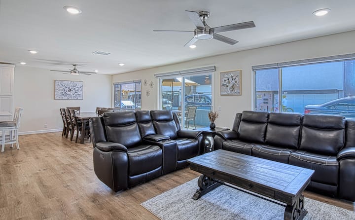 Monthly Only - Remodeled Lower Unit With Ac - Newport Beach, CA