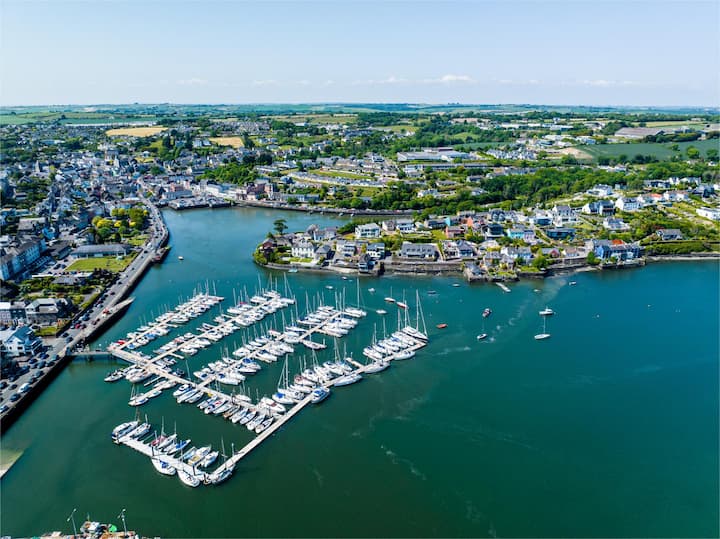 3 Bedroom Harbour View Apartment In Kinsale - Kinsale