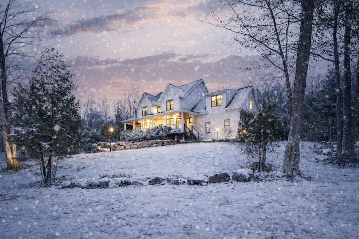 Forest Ledge | 5550ft² | Game Room | Hottub | View - Jackson, NH