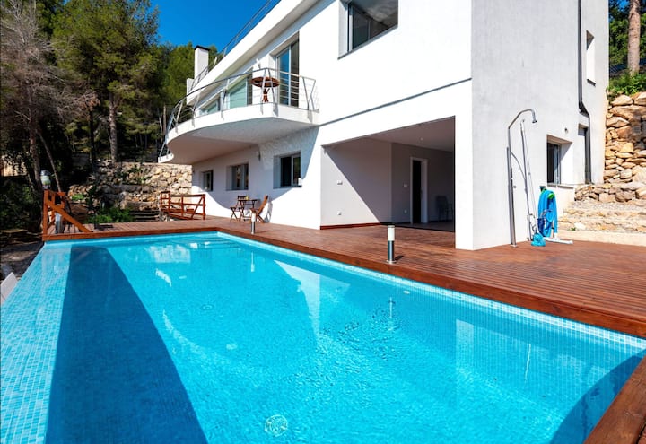 Casa Majestic: Sophistication And Comfort - Calafell