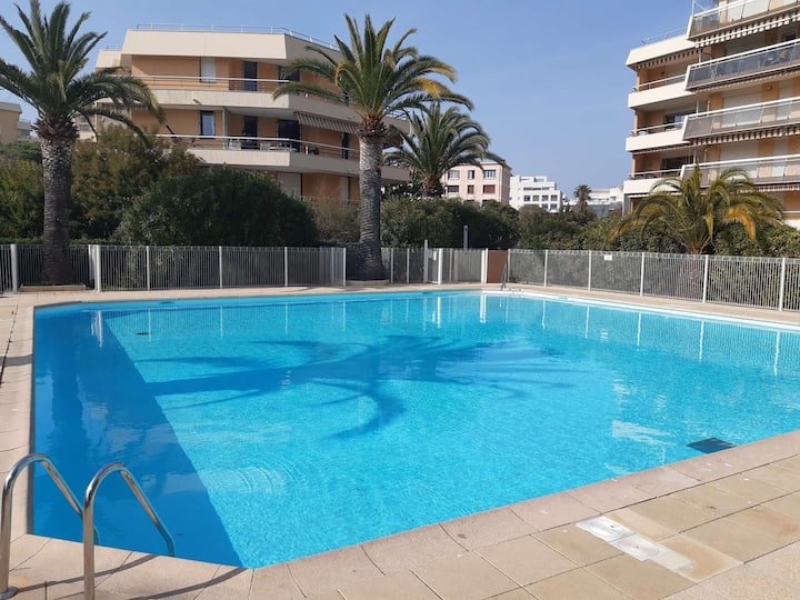 Studio Avec Piscine, Proche Mer à Fréjus - Fréjus
