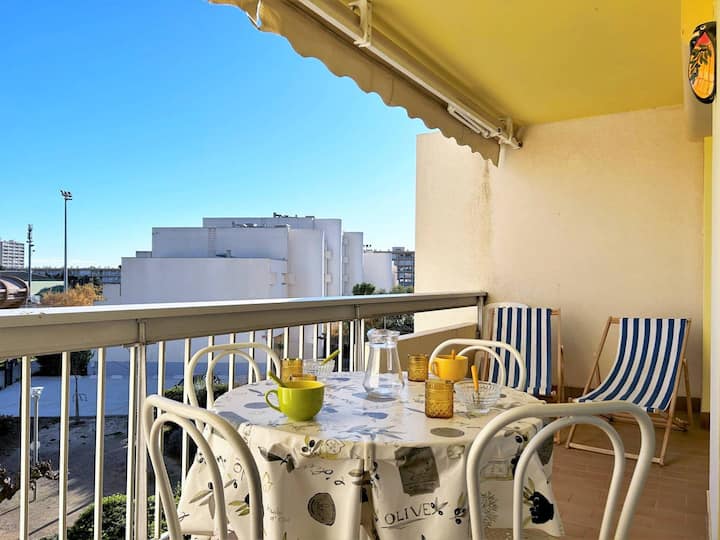 T2 Avec Terrasse, Parking, Proche Plage - La Favière