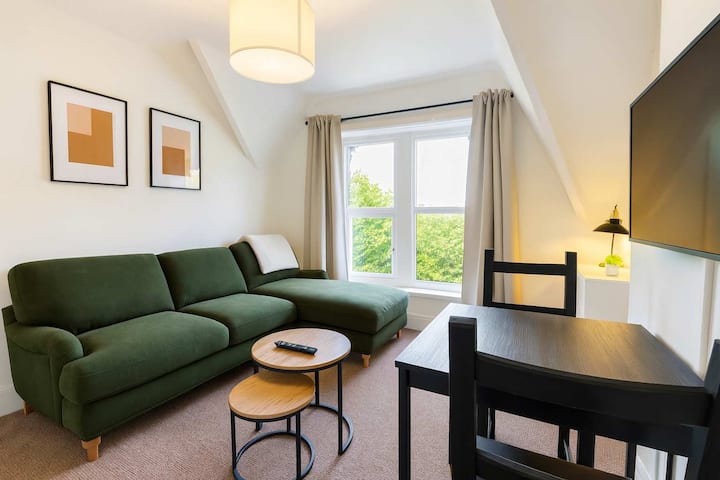Charming Top Floor Cardiff Gem - Cardiff
