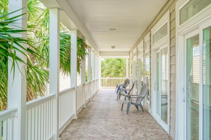 Spacious Oceanside Beach House, Pool, 1 Dog Ok - St. Augustine, FL