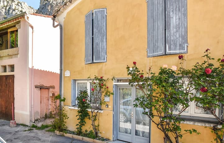 Awesome Home In Moustiers-sainte-marie - Moustiers-Sainte-Marie