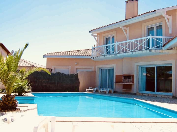 Sympathique Villa Avec Piscine 12 Personnes En Bor - Biscarrosse Plage