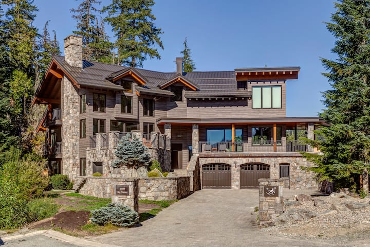 Kadenwood 2924 – Ski In Ski Out, A/c, New Listing - Whistler Blackcomb