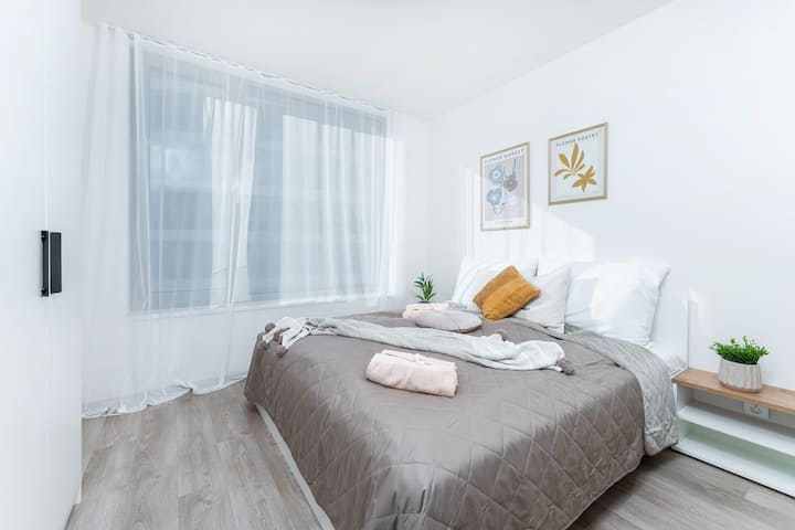 New Modern 1bdr Apt 604 /W Parking - Prague Václav Havel Airport (PRG)