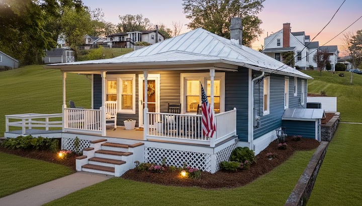 All-american Cottage By The Park - Staunton, VA