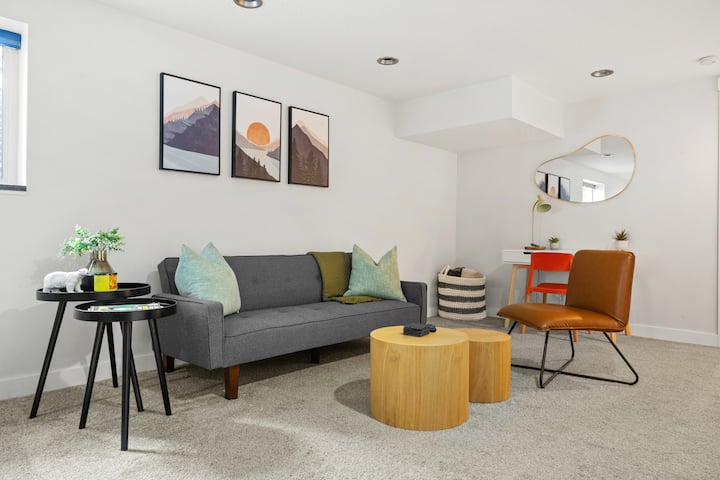 Willow Park Suite - 1 Bdrm W Wifi, Near Shopping - Calgary