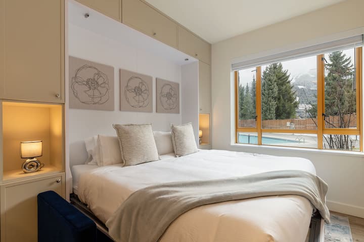 Premium Suite - King Bed - Pool/hot Tub - ウィスラー