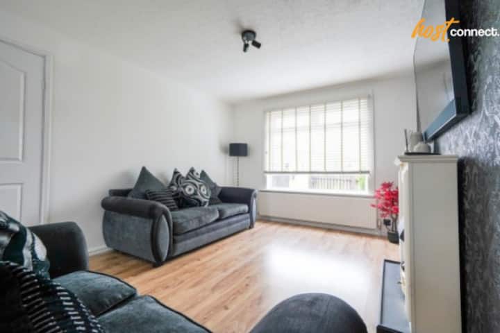 Livingston 4 Bed  Car Space - Livingston