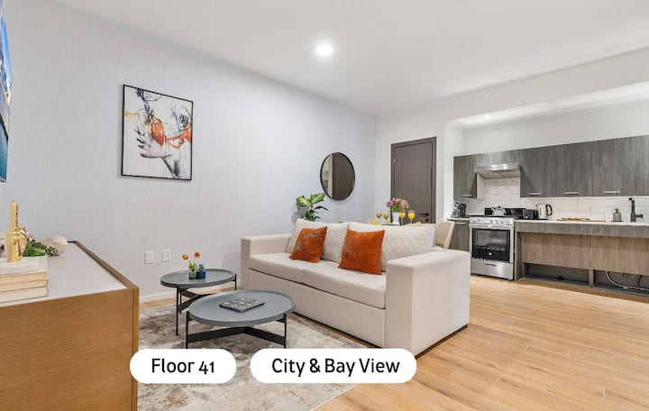 Mvr | Vip Pool Deck & Rooftop Lounge Access! - Miami, FL