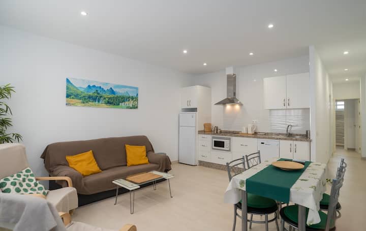 Apartamento Con Patio A Pasos De La Playa - 베날마데나