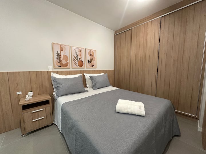 Studio Com Cama Queen Perto Do Shopping Min804 - Joinville