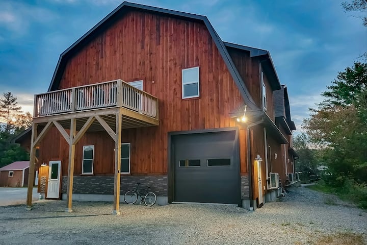 2br Mountain View Retreat With Furnished Deck - Littleton, NH