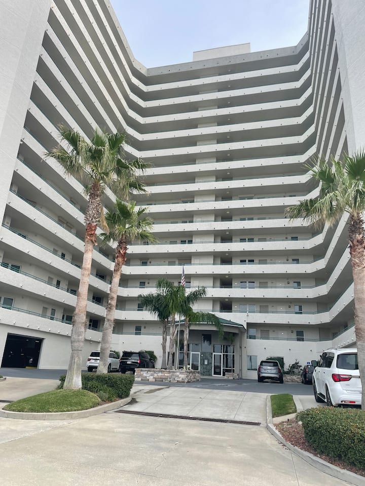 Oceanview Condominium At The Towers Grande - Daytona Beach, FL