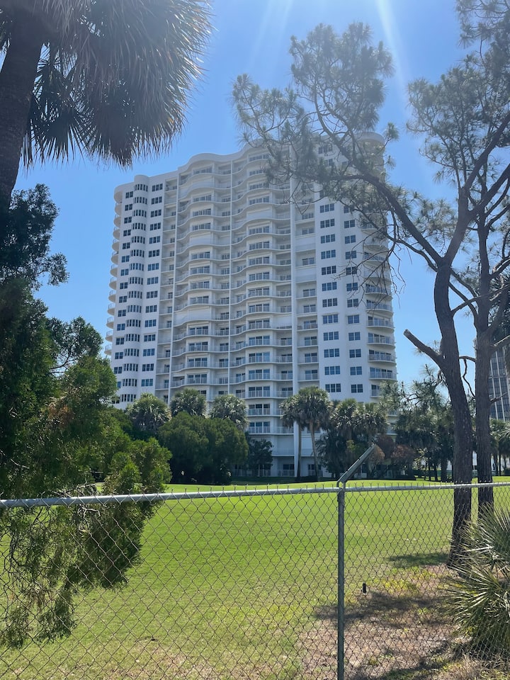 Spectacular Views In Every Direction 3/3 Condo - Port Orange, FL